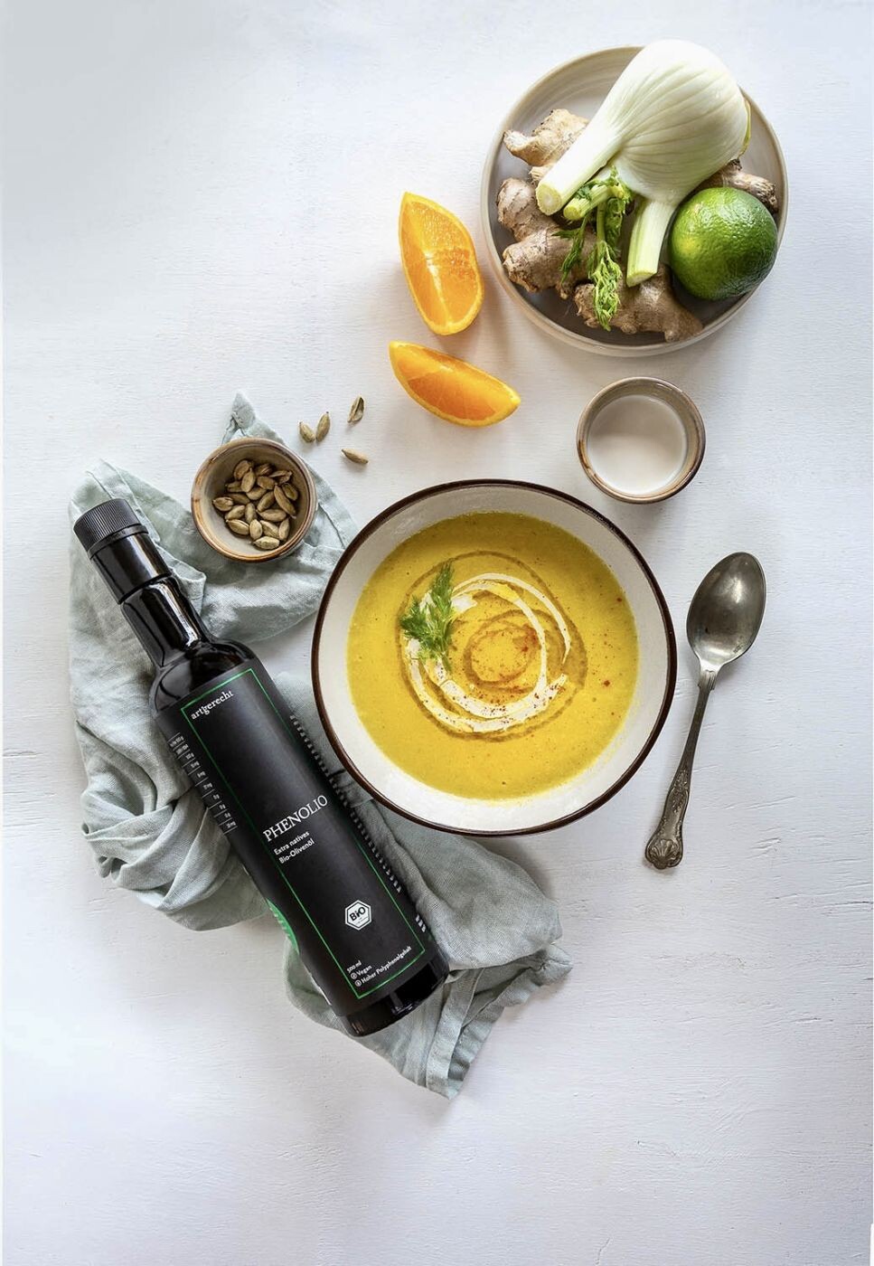 Spicy orange, fennel and saffron soup - a taste sensation